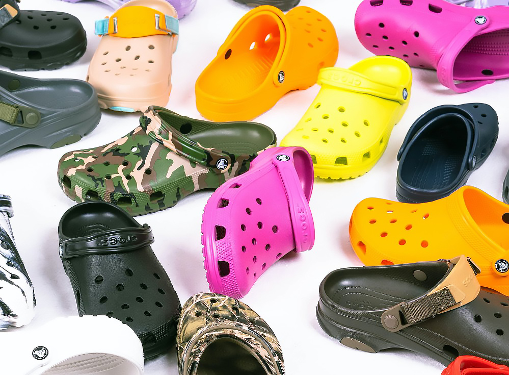 Crocs brand ‘exceeded expectations’ in Q4 as sales jump 4% to $762m ...